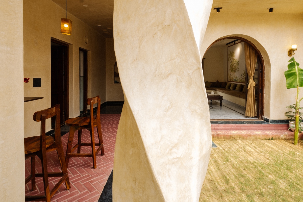 Studio Shunya Designs A Zero-Energy Traditional Indian Mud Building ...